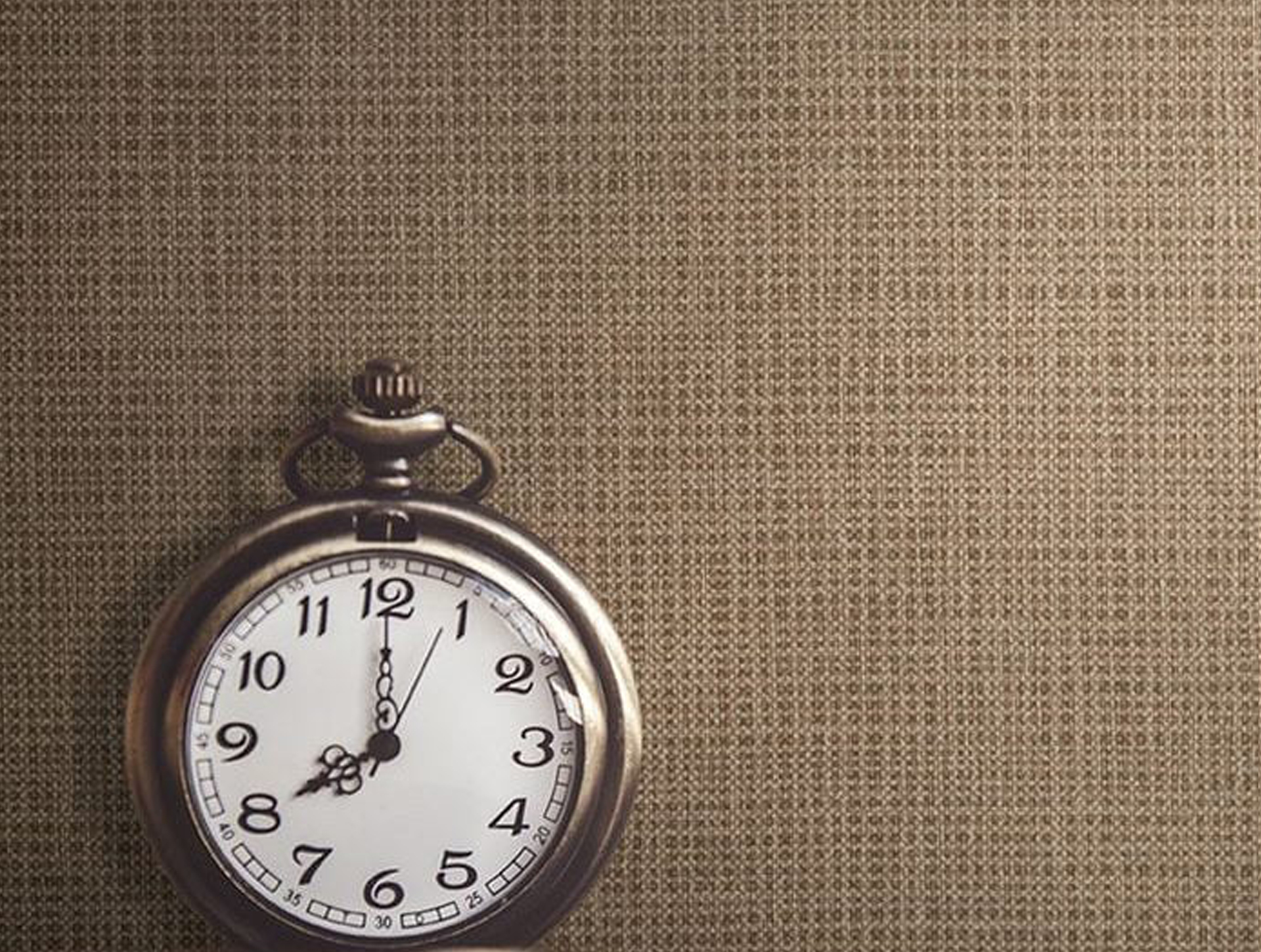 Command Wallcoverings | Pattern | Weft | LEVEY | Free Samples